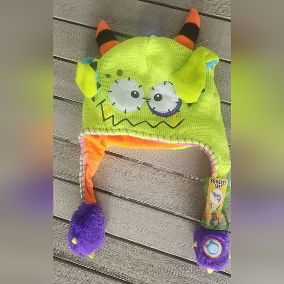 Flipeez | Accessories | Flipeez Peekaboo Monster Kids Action Hat Sz ...